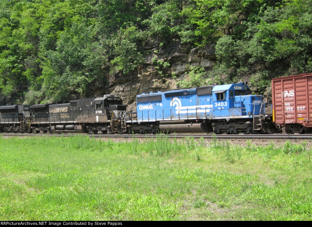 NS 3403 still in Conrail paint